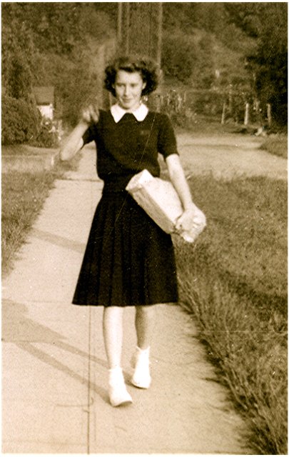 Lenore Mae (Cleveland) Lambert